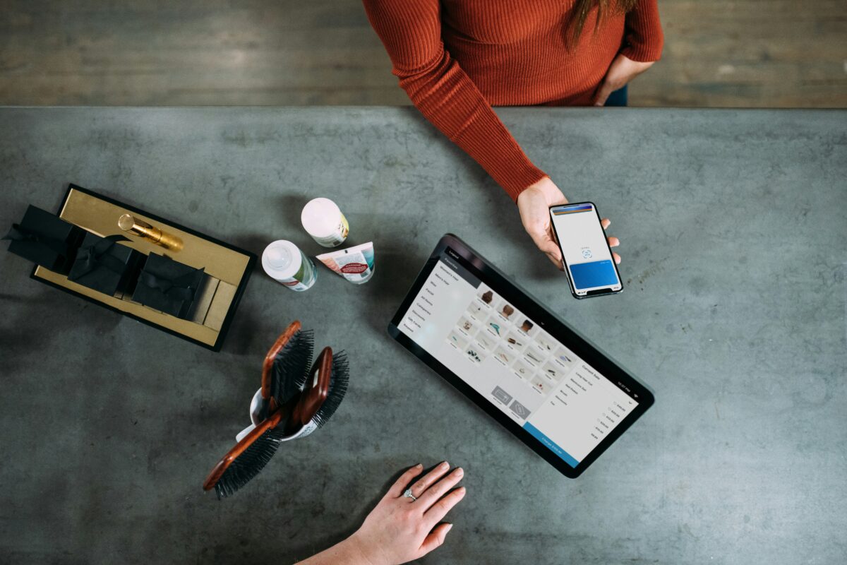 ERP System Guide for Modern Businesses by Topfinalyst